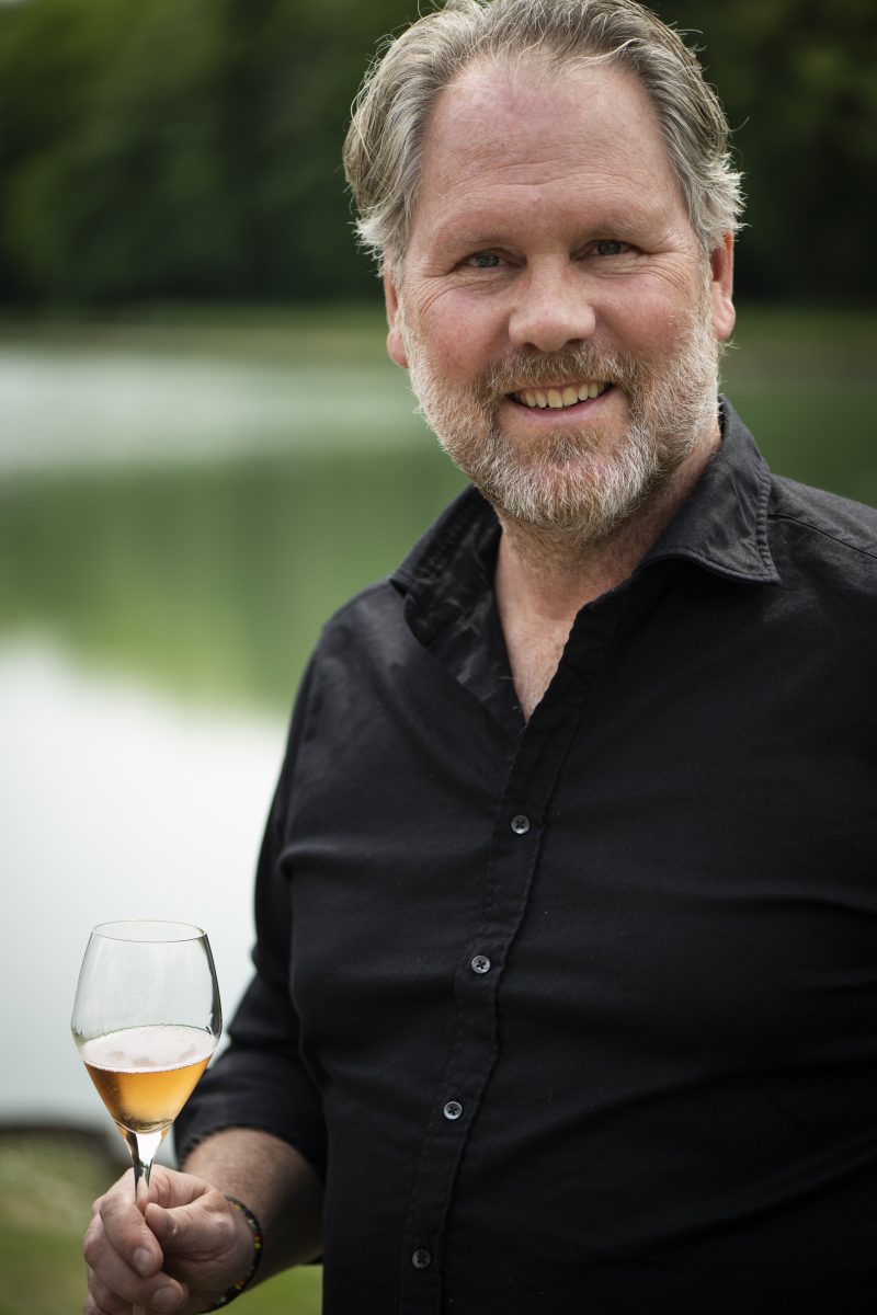 Fredrik Schelin - Vinskribent & champagneexpert - DinVinguide